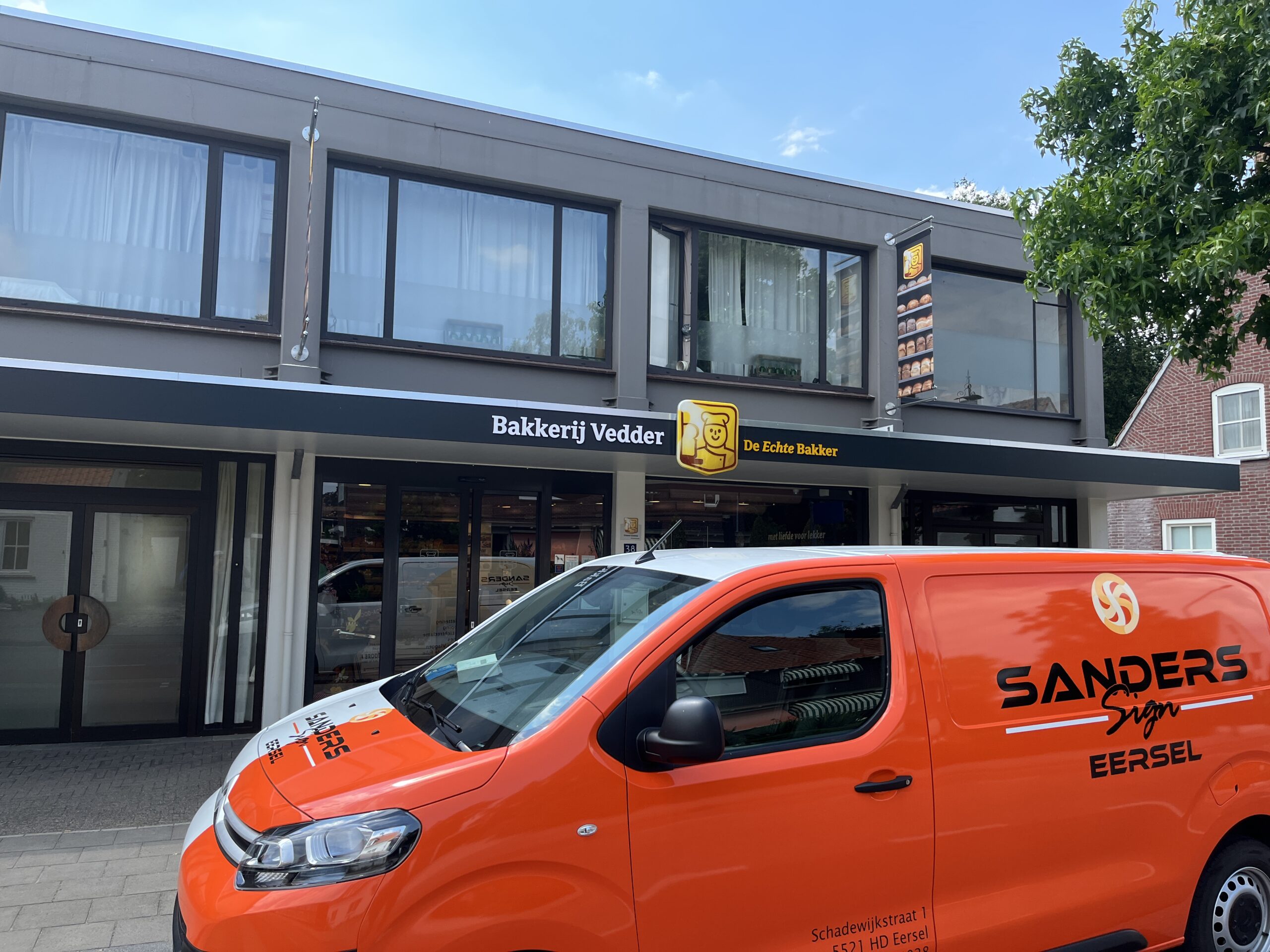 Sanders Sign Eersel – Van autobelettering tot lichtreclame